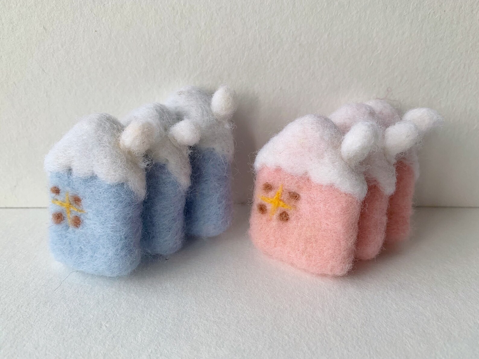 Needle Felted Wool House, Miniature Felt Ornament, Craft Accessory ...