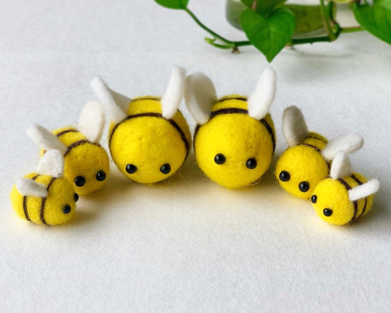Felt Bee 10 Pcs, Bee Decor, Needle Felt Bees, Felted Bees, Honey Bee ...