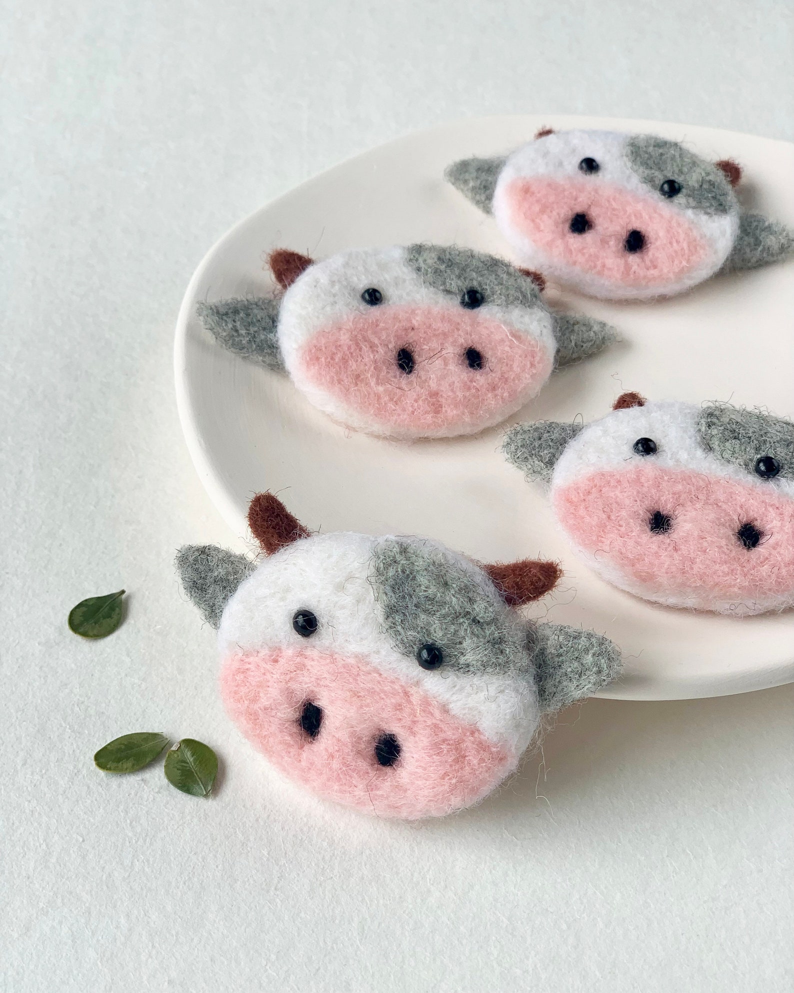 Felt Cow Wool Felt Milk Cow Head Felted Animal for Making - Etsy