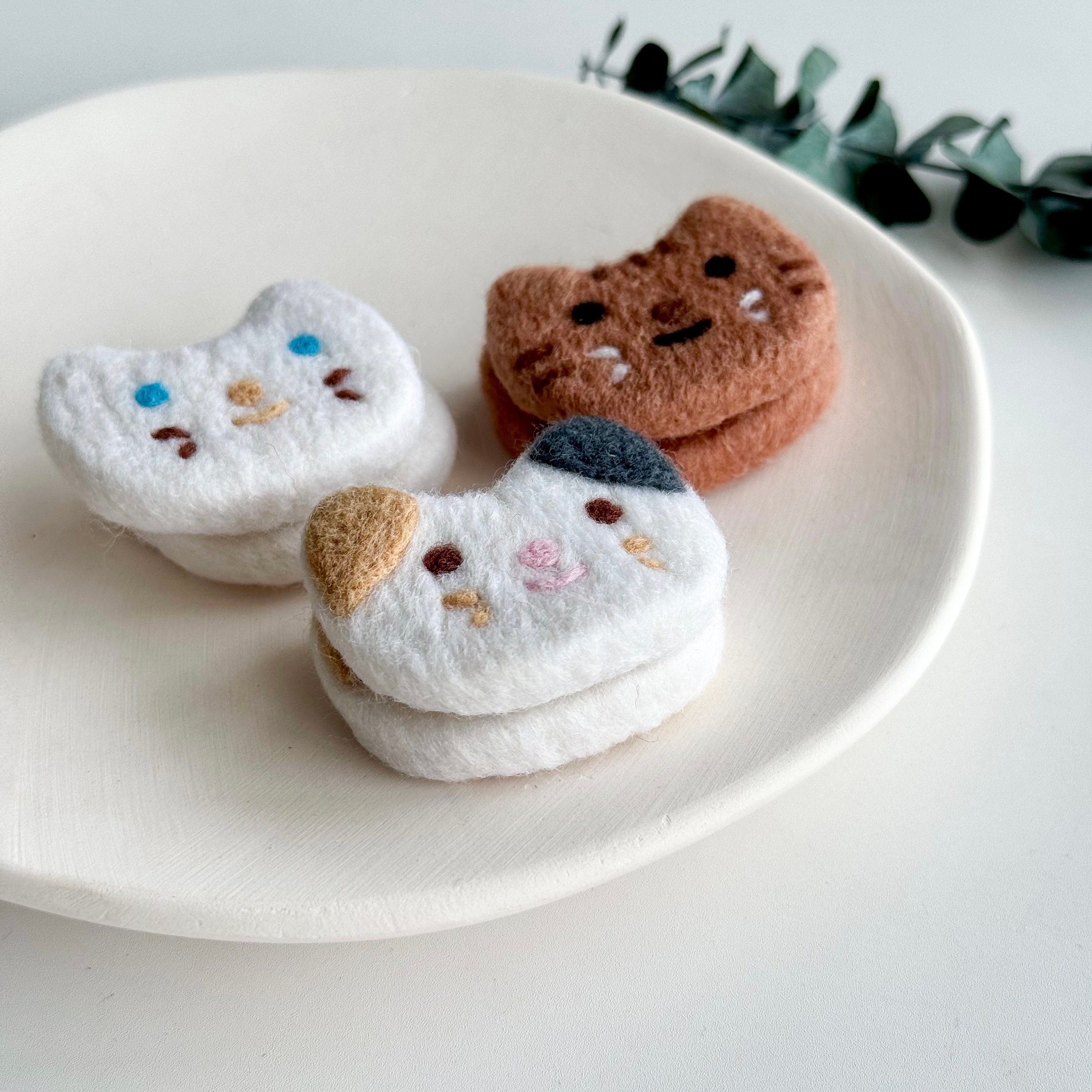 Needle Felted Wool Cat Head, Craft Embellishment (1.7x1.5'') - Etsy