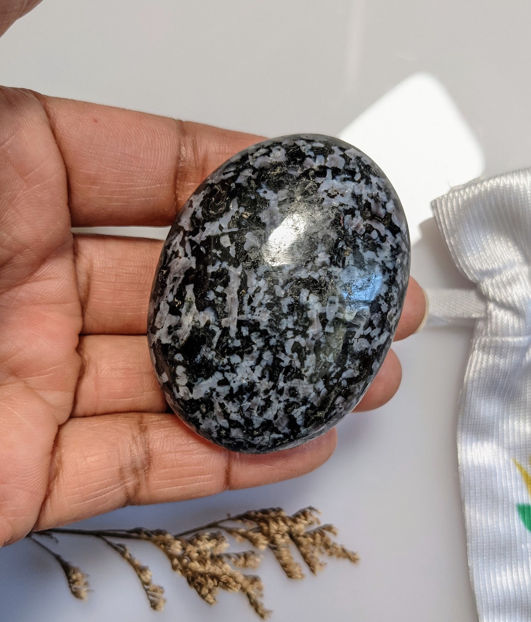 Gabbro Pebble, Extra AAA Quality Stone Guidance Stone for Lithotherapy and Well-being - Etsy