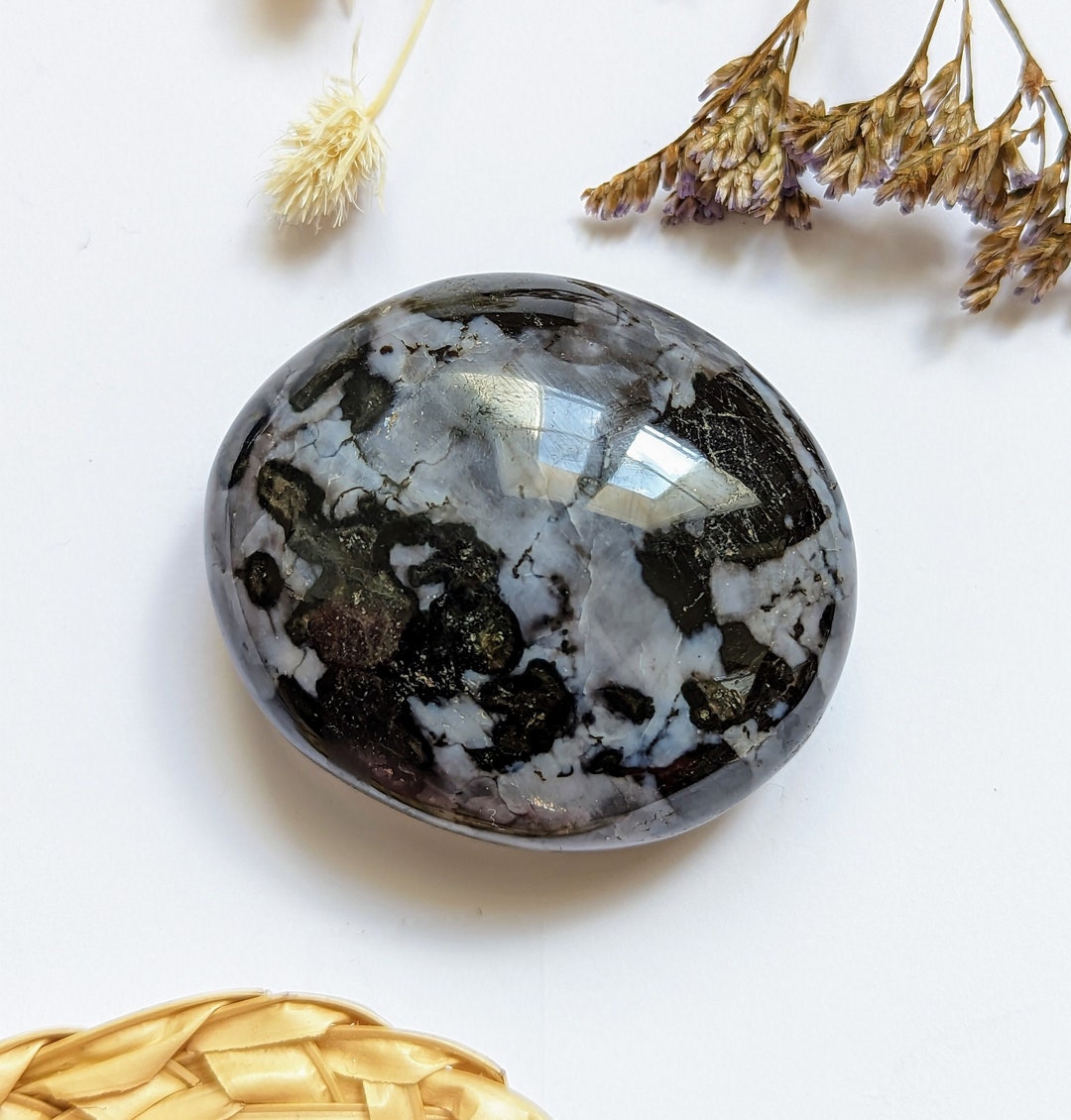 Gabbro Pebble, Extra AAA Quality Stone Guidance Stone for Lithotherapy and Well-being - Etsy