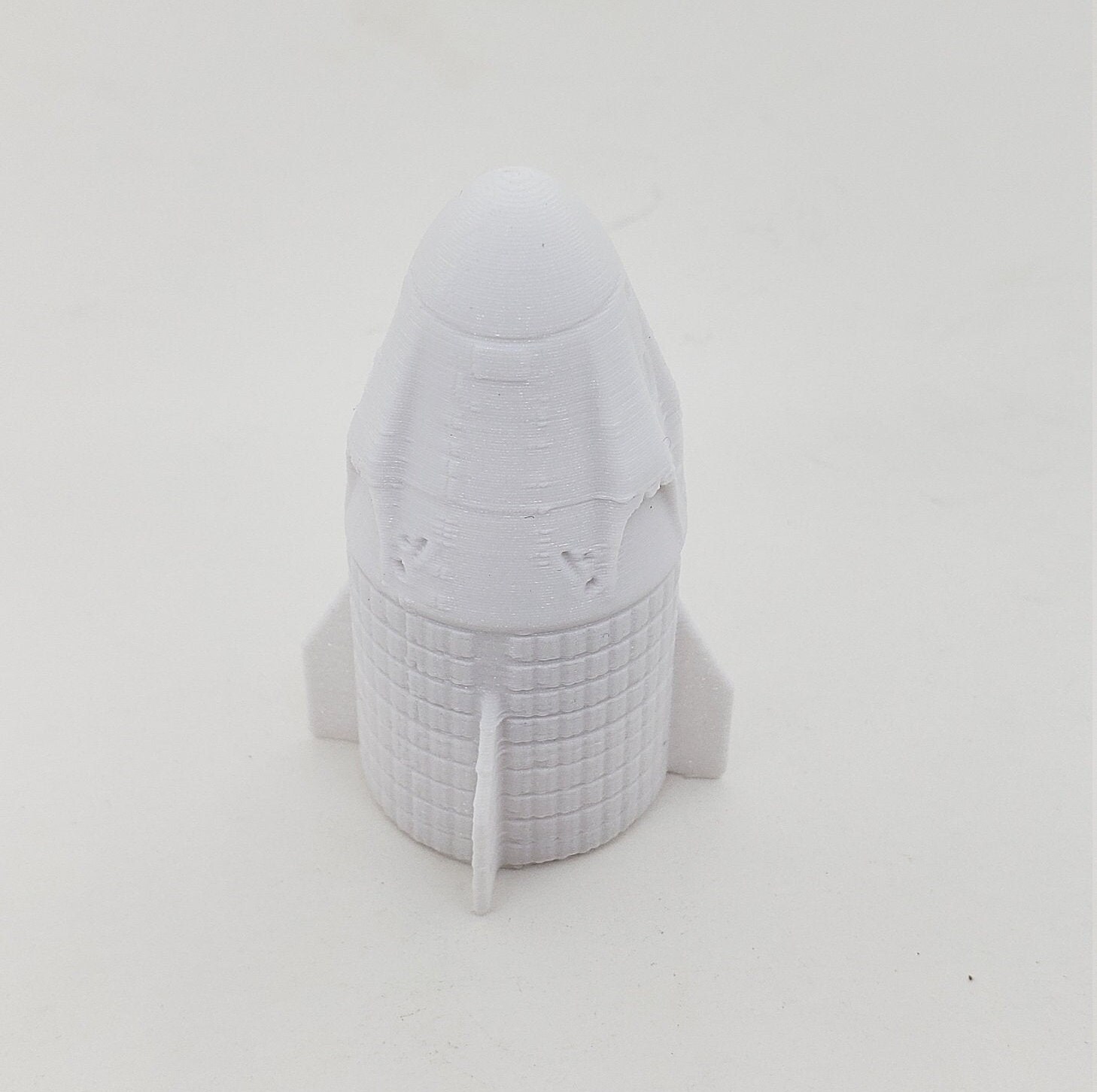 3D Printed 1/144 Spacex Dragon Crew Capsule Display Prop - Etsy