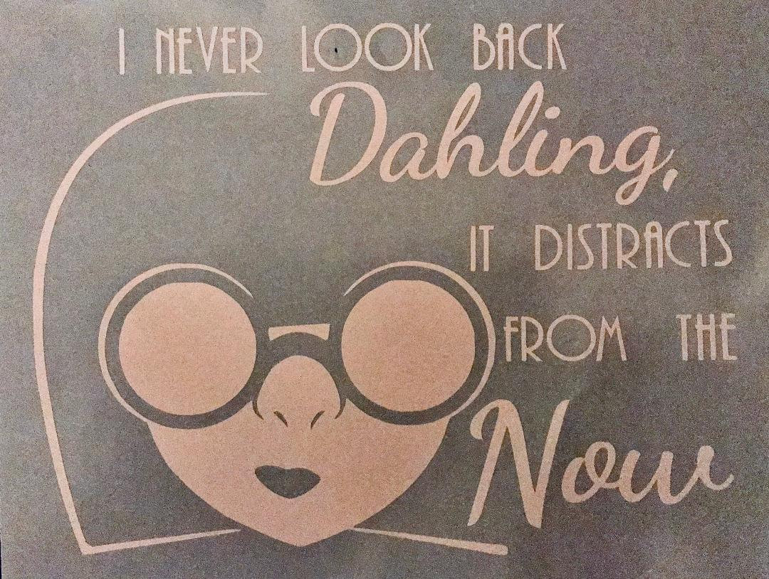 Edna Mode The Incredibles Decal | Etsy