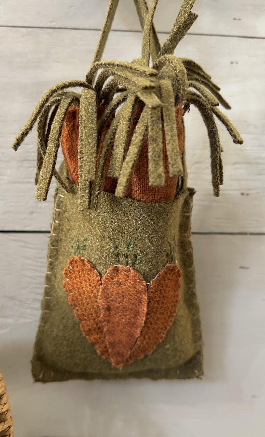 Handmade Wool Carrot Pouch Spring Peg Hanger | Appliqued Wool Carrots ...