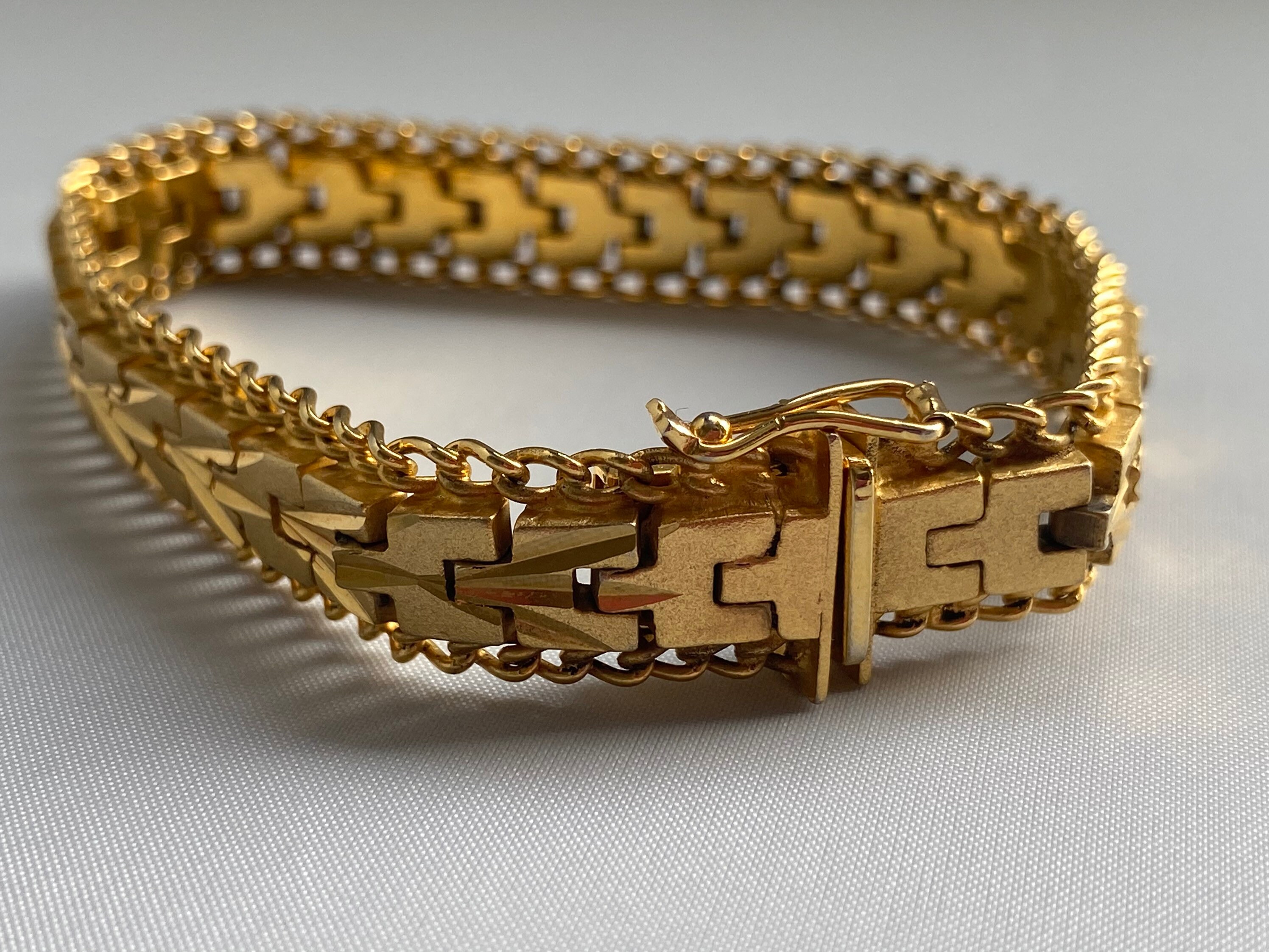 MTL Co Signed Vintage Gold Tone Metal Textured Link Design Bracelet - Etsy