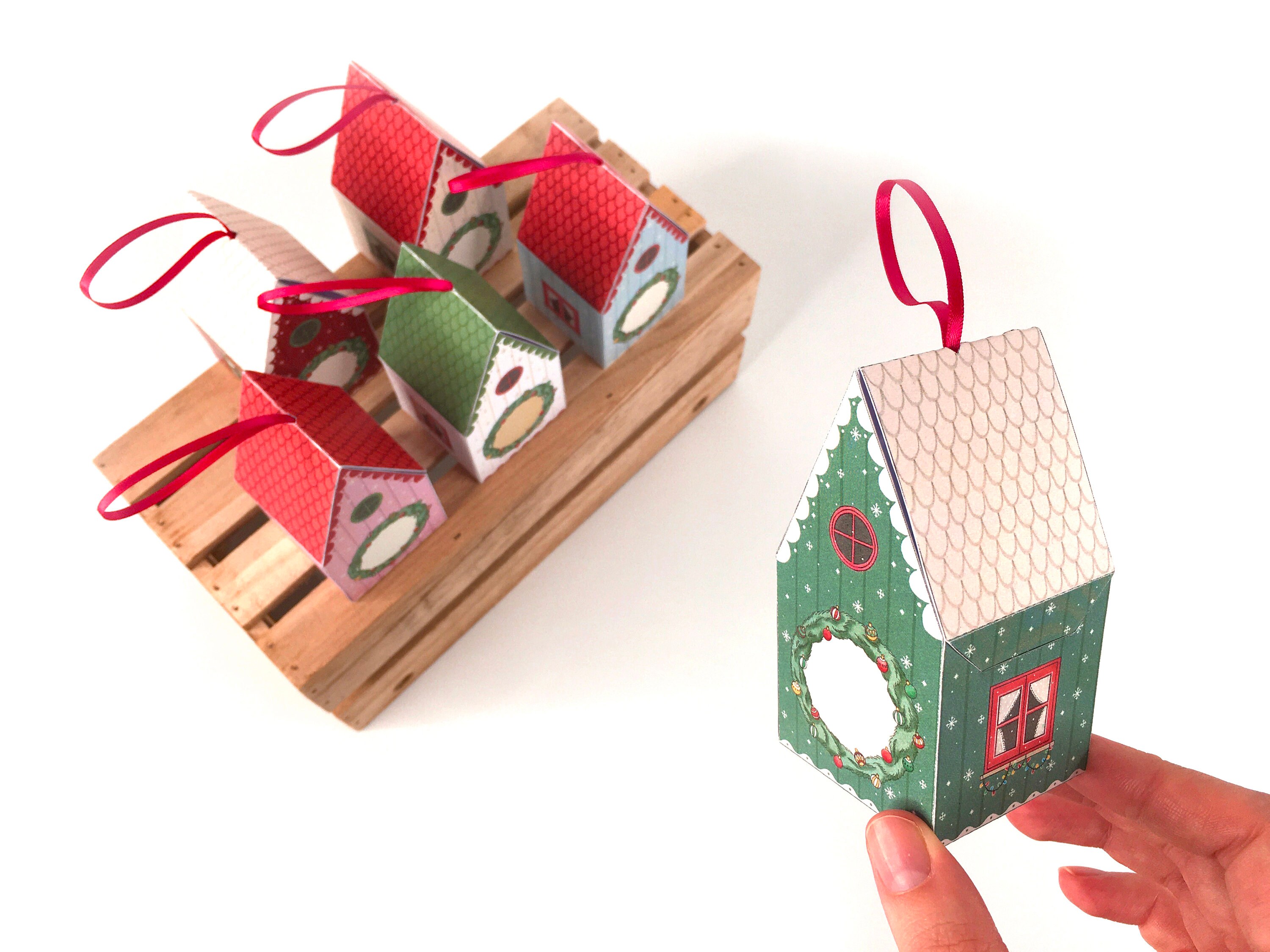 Printable Christmas Ornaments: Print and Assemble These DIY Gift Boxes ...