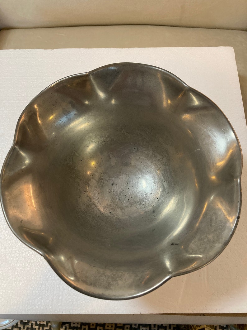 Vintage Pilgrim Solid Pewter Pedestal Serving Bowl – 984 - 6 Scallop ...