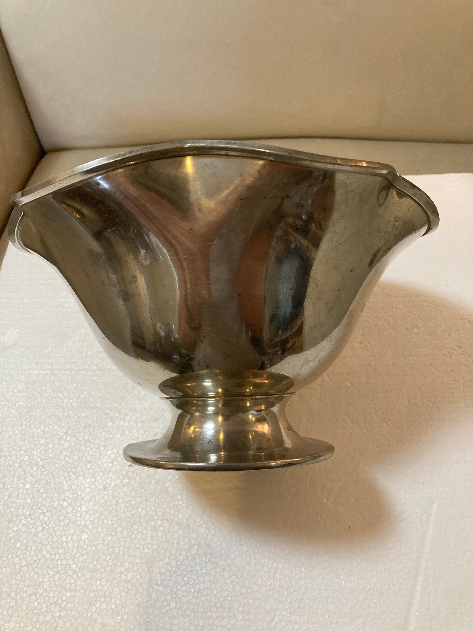 Vintage Pilgrim Solid Pewter Pedestal Serving Bowl – 984 - 6 Scallop ...