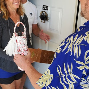 Dual-color Custom Swallowtail Gift / Wine Bag Crochet Plarn - Etsy