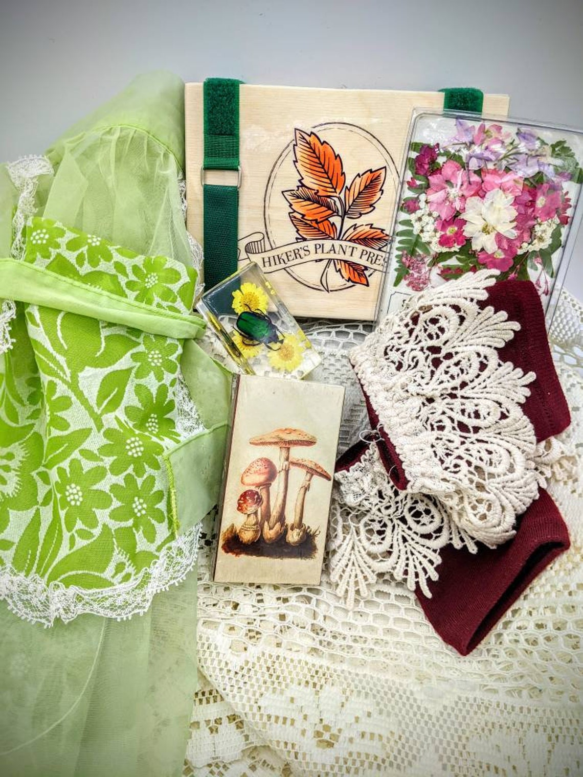 Cottagecore Mystery Box - Etsy Canada