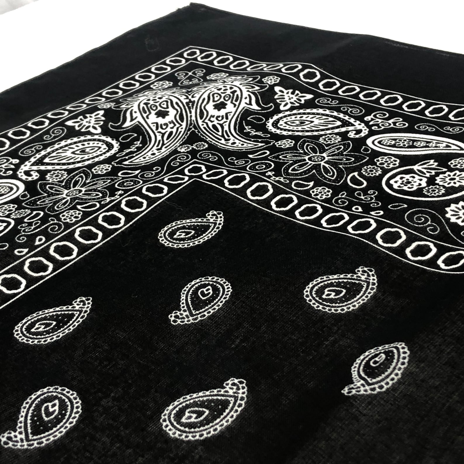 4 Pack Black Bandanas - Cotton Bandana Set for DIY Masks (pack of 4 ...