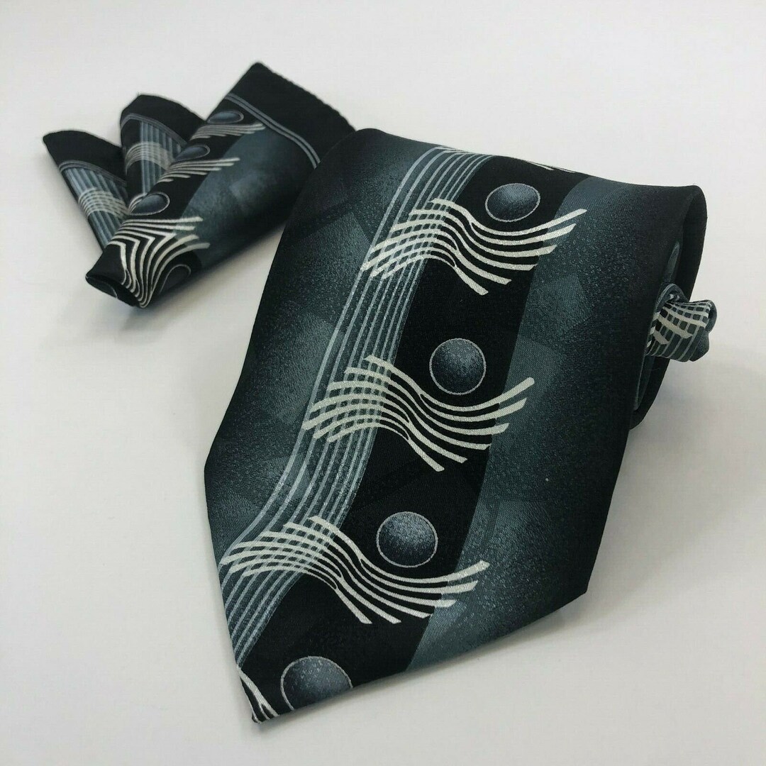 Elegant Vintage Classy Necktie With Matching Pocket Square - Vintage ...