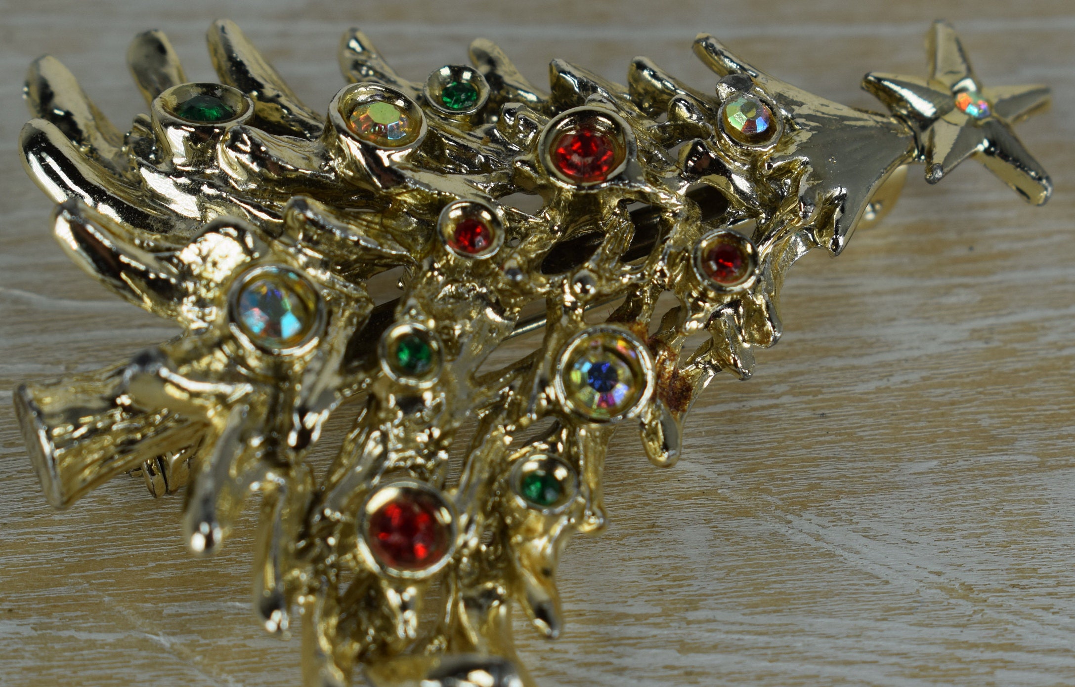 Vintage 1970's TANCER II Gold Tone CHRISTMAS Tree Brooch With Multi ...