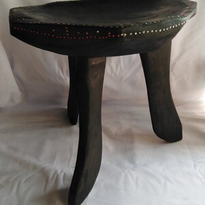 Kenyan Beaded 8 Sided Senufo Stool. Akamba Tribe 3 Legged Senufo Stool ...