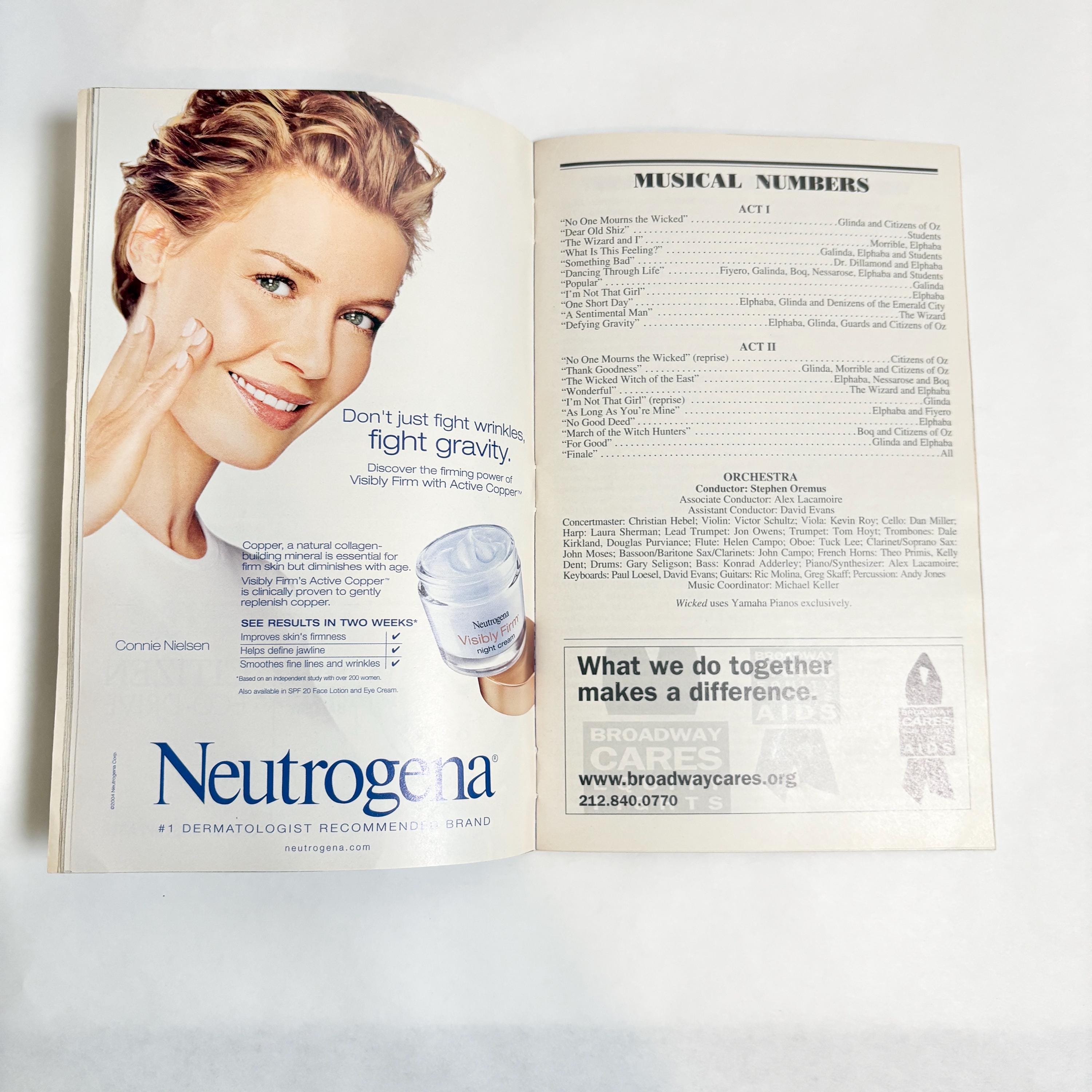 Wicked Playbill Original Broadway Cast 2004 Gershwin Theatre Idina ...