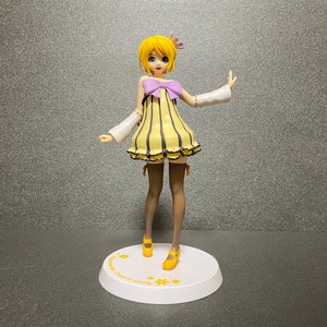 Rin Kagamine Cheerful Candy Hatsune Miku Vocaloid Super Premium Figure ...