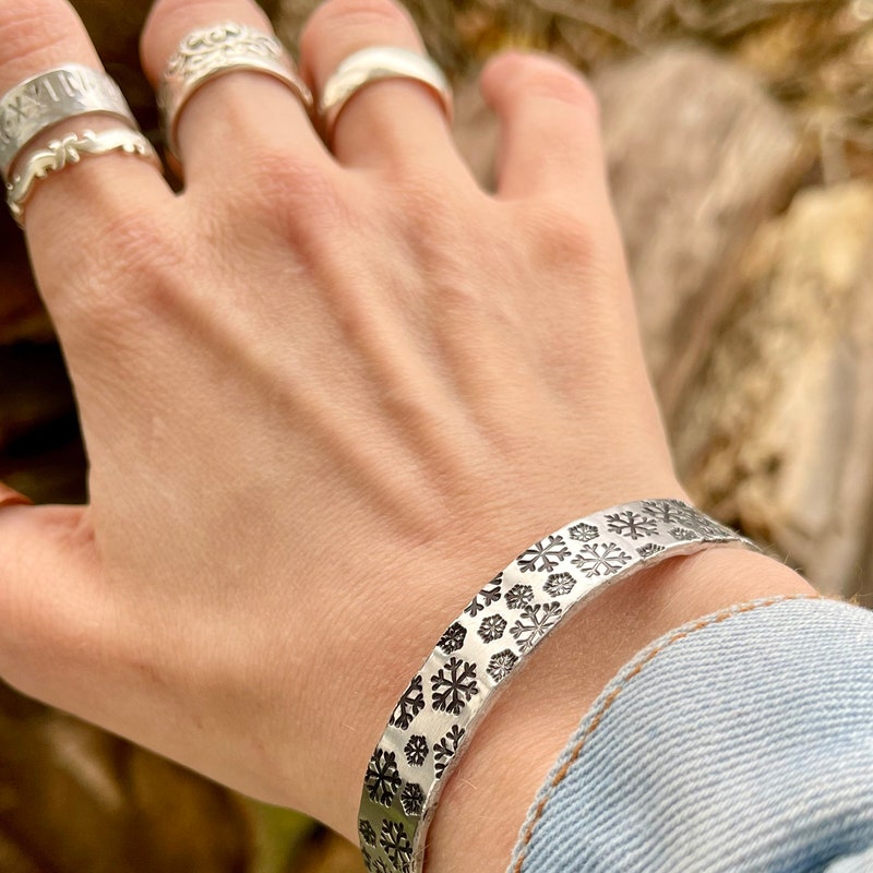 Snowflake Bracelet - Etsy