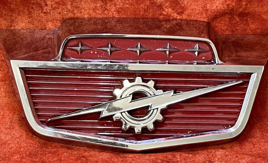 1961-1966 Ford Center Hood Emblem. Lightning Bolt Badge. Ford Part C4TB ...