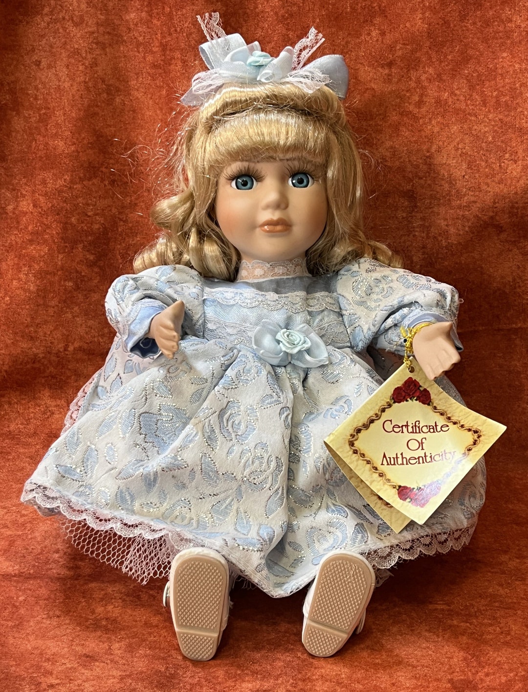 Collector’s Choice 11” Porcelain Doll. Blond Ringlet Curls. Wind up ...