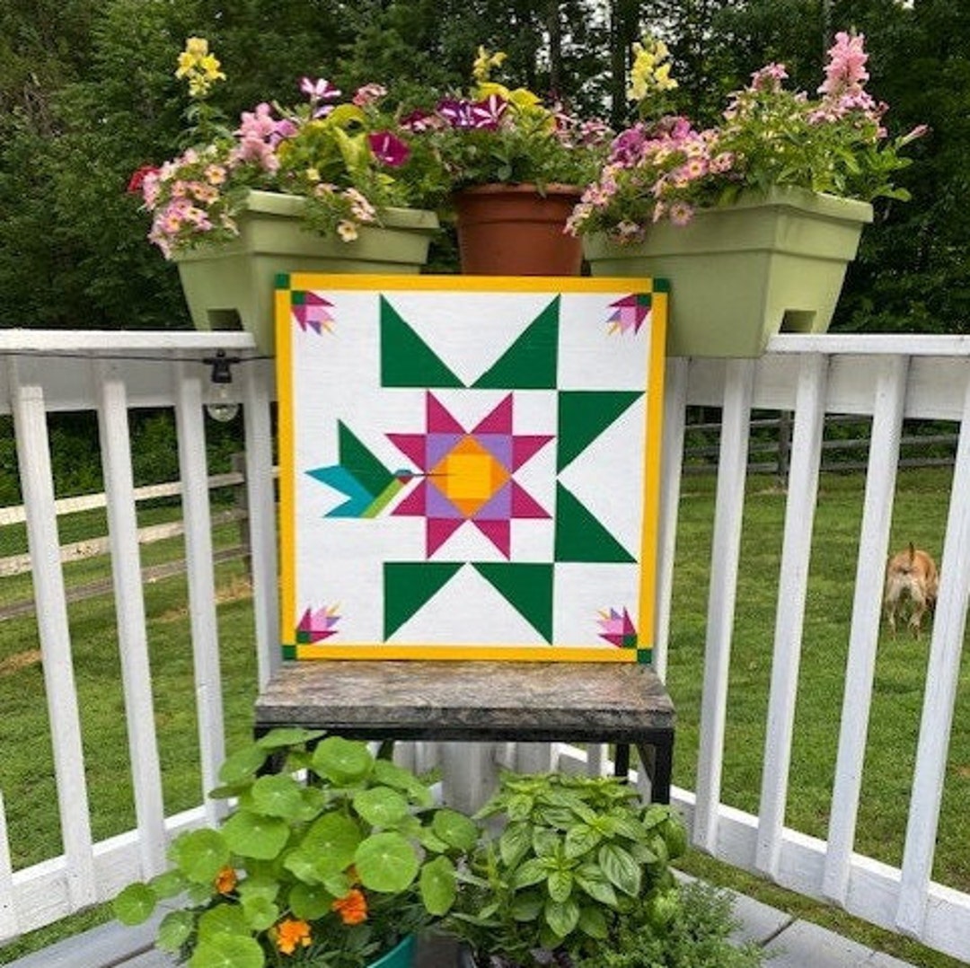 Barn Quilt: Hummingbird Square Mount 25 - Etsy