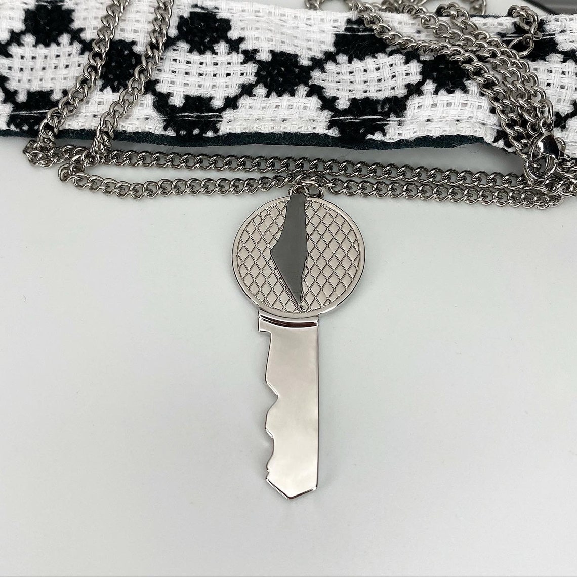 Palestine key pendant with chain | Etsy