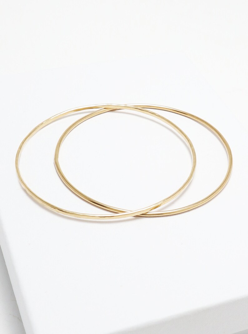Thin Gold Bangle Bracelet Set of 2 Dainty Minimalist Bangle - Etsy
