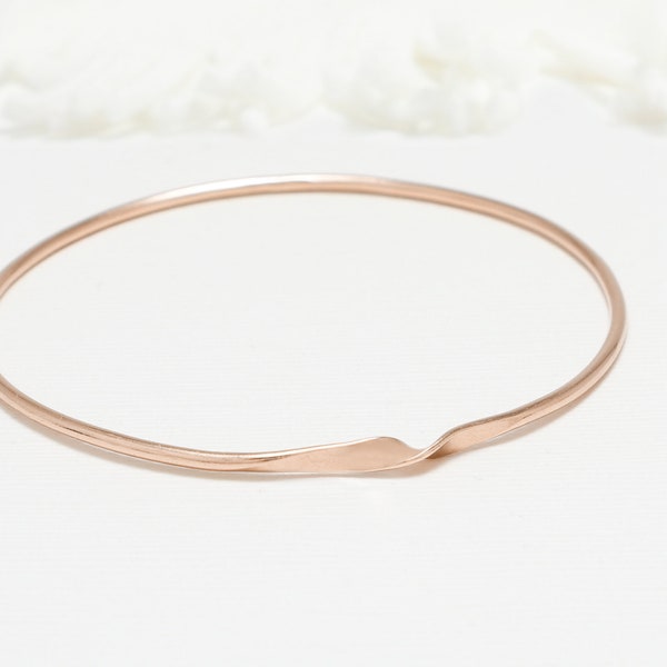 Mobius Bangle - Etsy
