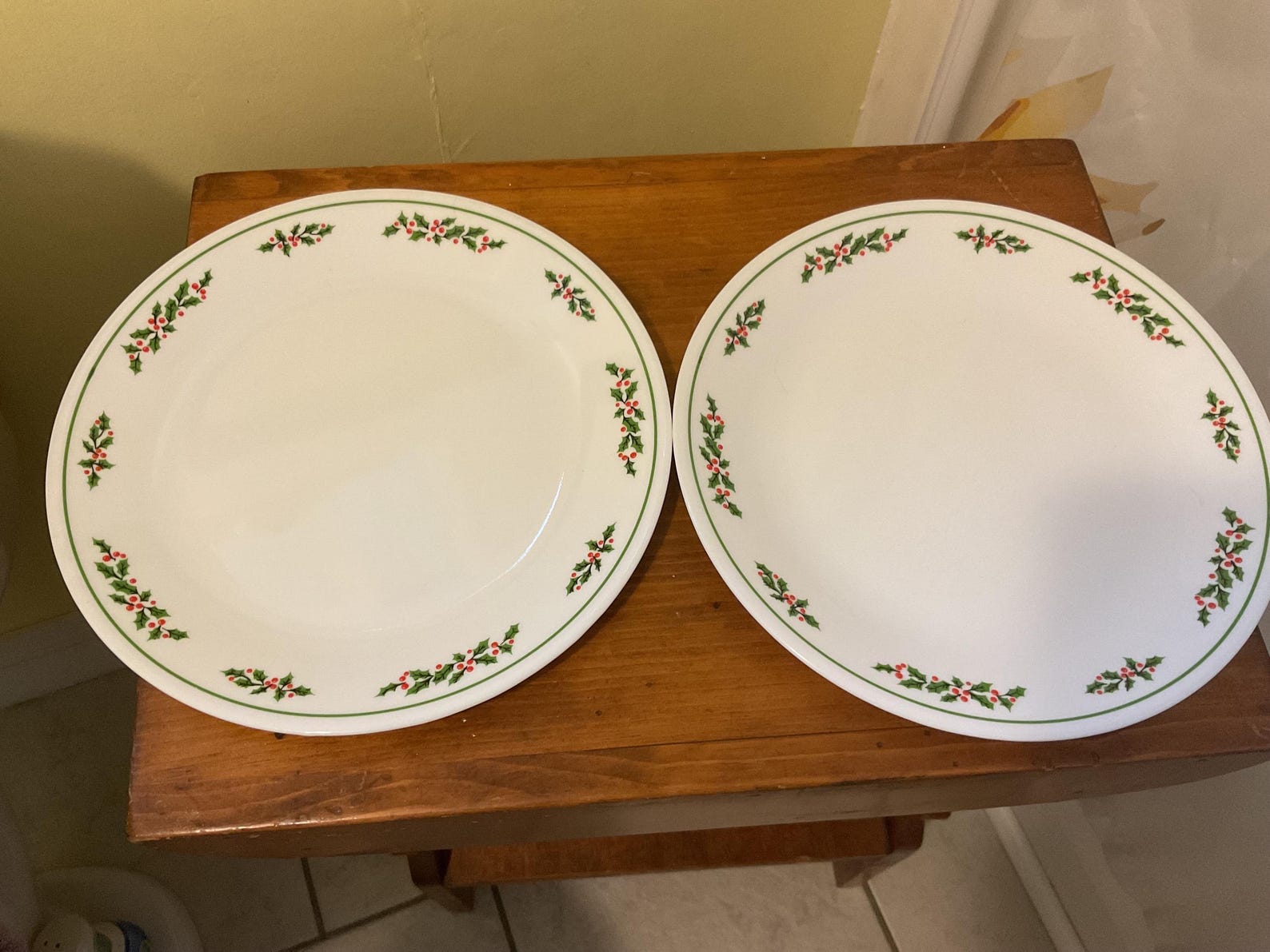 Corning Corelle holly Days Vitrelle Dinner Plates 7 - Etsy