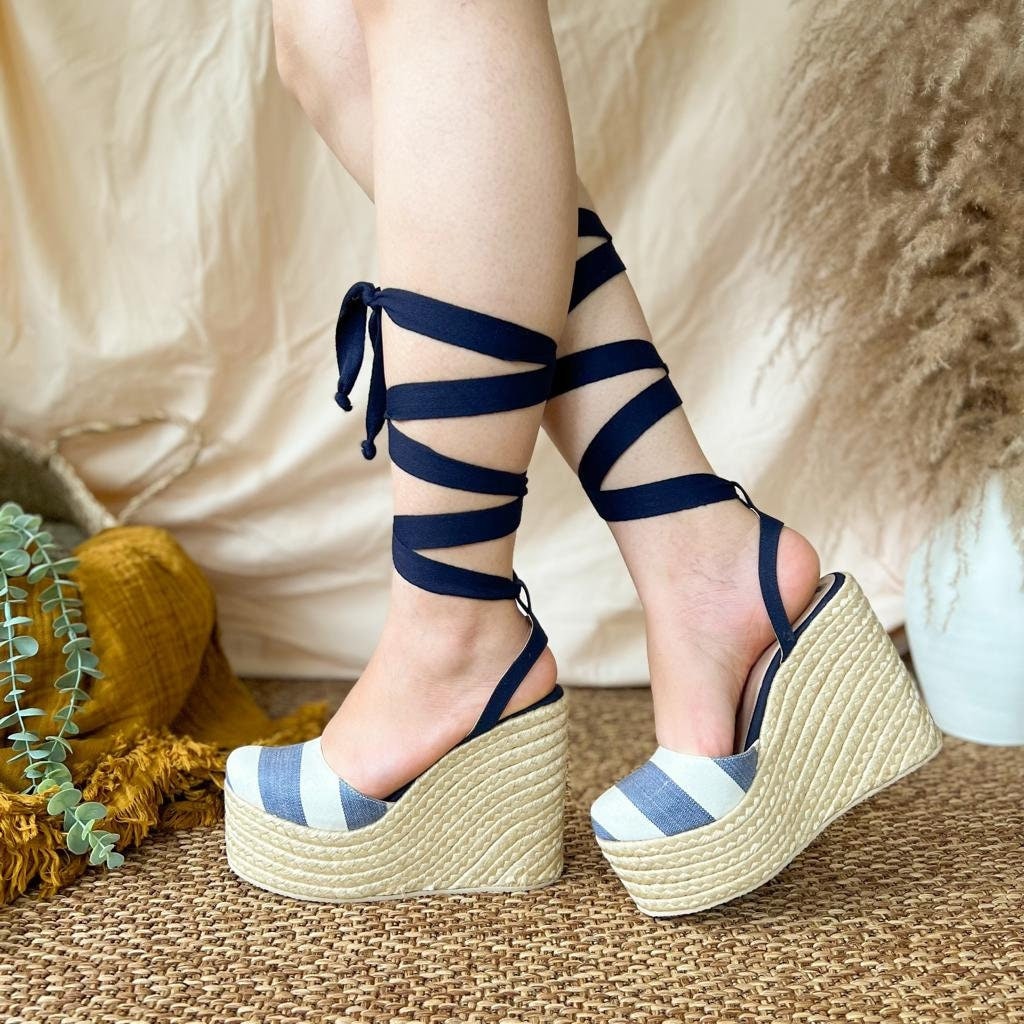 Tie Up The Leg Wedges