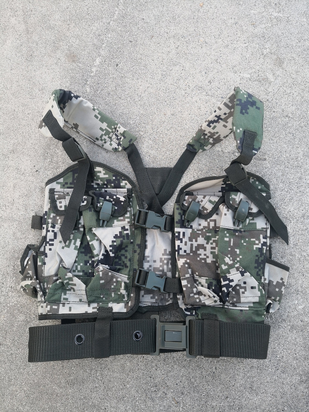 Surplus Chinese Military 'type 95' PLA Ground Force Universal Camo Load ...