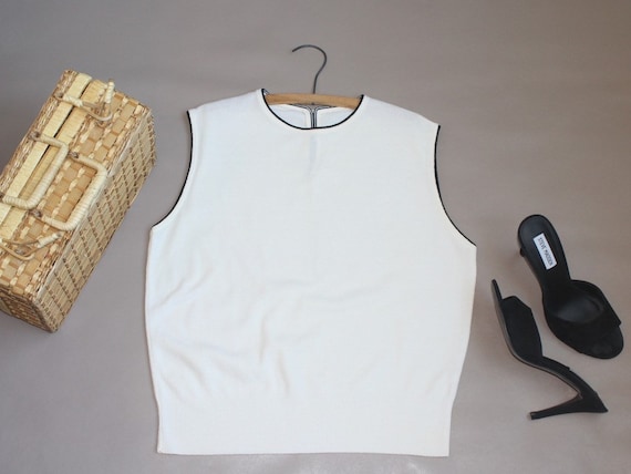 1960s Vintage Classic White Top Vintage Basics Vintag… - Gem