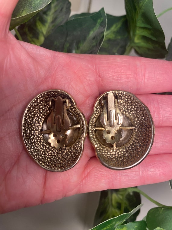 Large Vintage Jewelry Clip on Button Hammered Bronze … - Gem