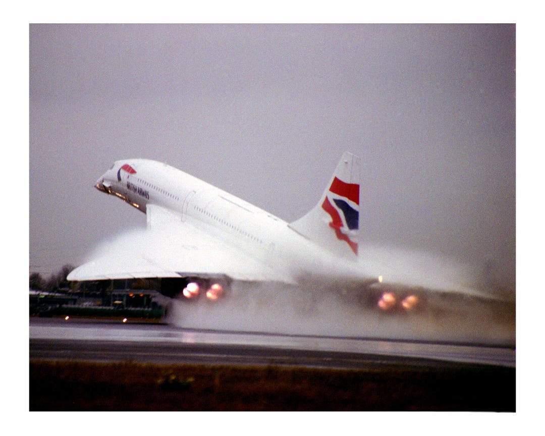 Concorde Final Take off at Heathrow Airport Aviation Memorabilia Art ...