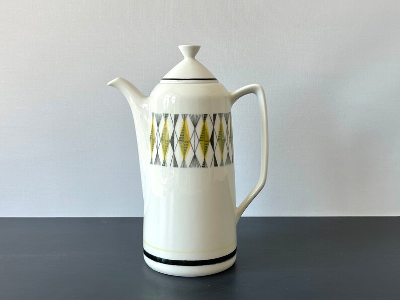 Curtis - 60s Hertha Bengtson Rörstrand Teapot. Lovely and Rare Vintage ...