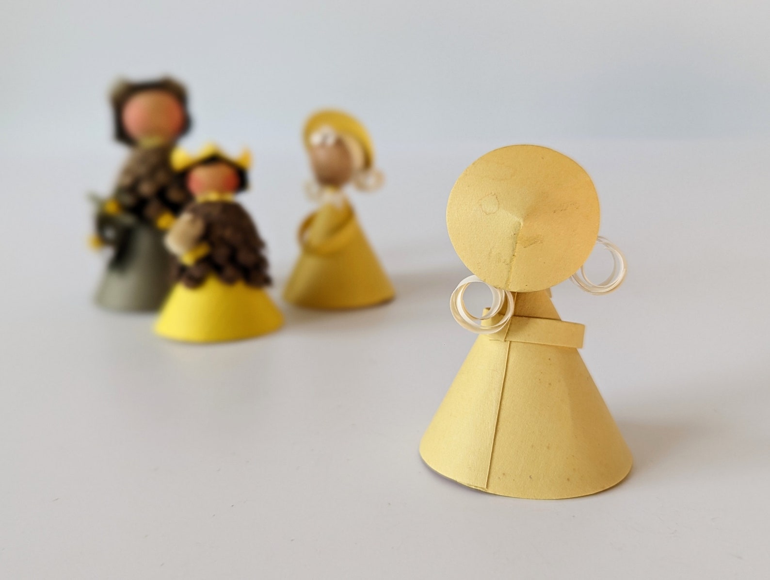 4 Vintage "erstad & Stubbe" Teglbjærg Spring Girls. Handmade Figurines ...