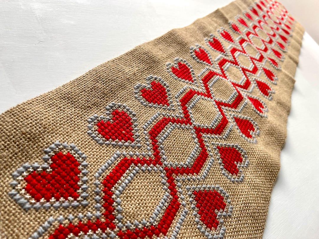 Vintage Cross Stitch Table Runner With 70s Pattern. Handmade Table ...