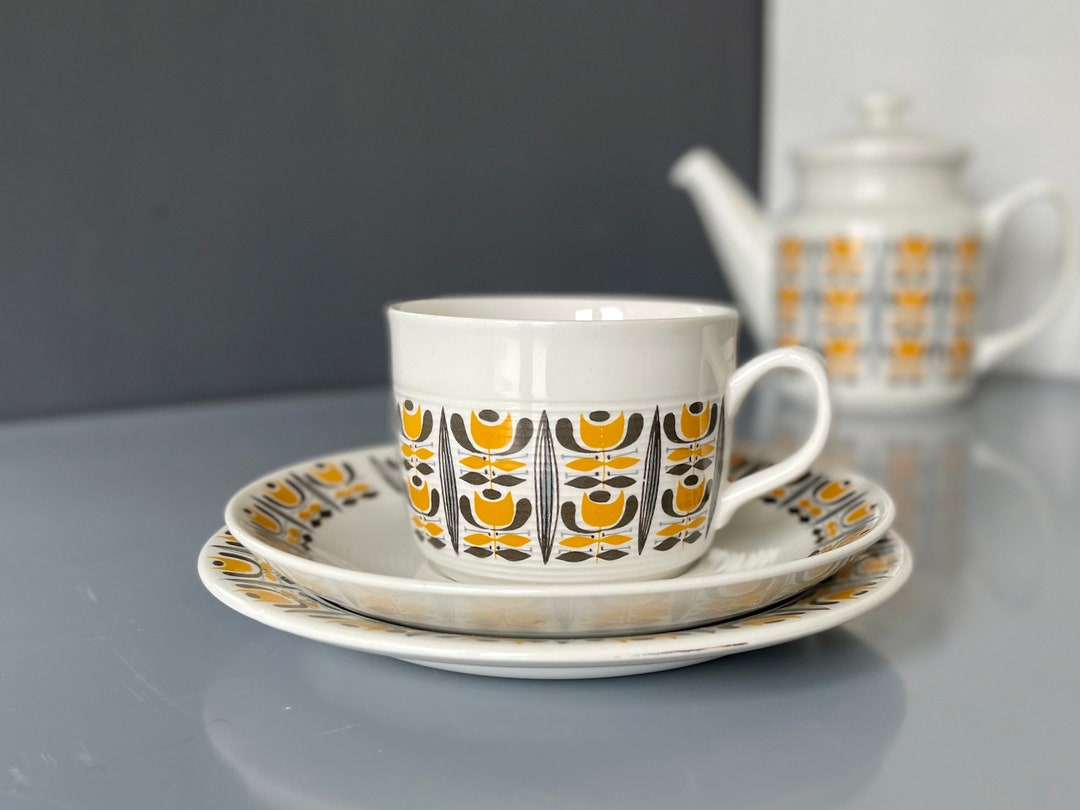 Rare Egersund Tea Trio. Egersund Norway 1970s Yellow Flower Heads CUP ...