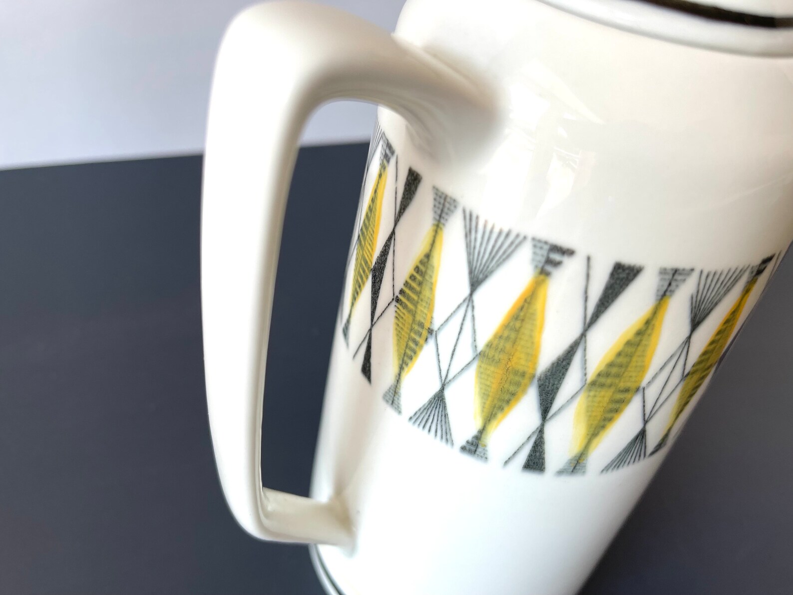 Curtis - 60s Hertha Bengtson Rörstrand Teapot. Lovely and Rare Vintage ...