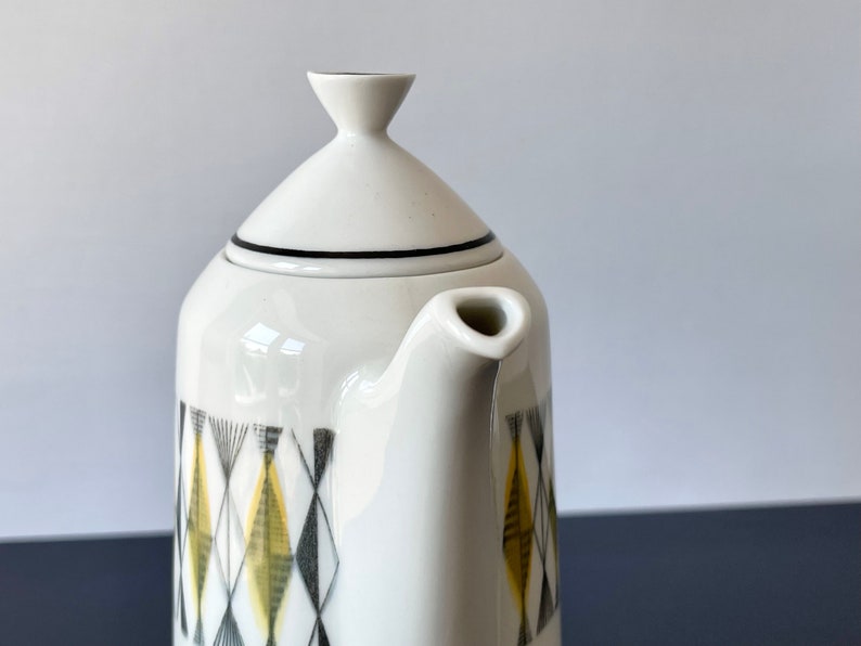 Curtis - 60s Hertha Bengtson Rörstrand Teapot. Lovely and Rare Vintage ...