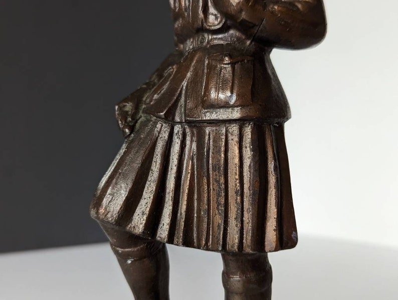 Danish 1946 Girl Scout Bronze Statue / Figurine. KFUK ( Green Girl ...