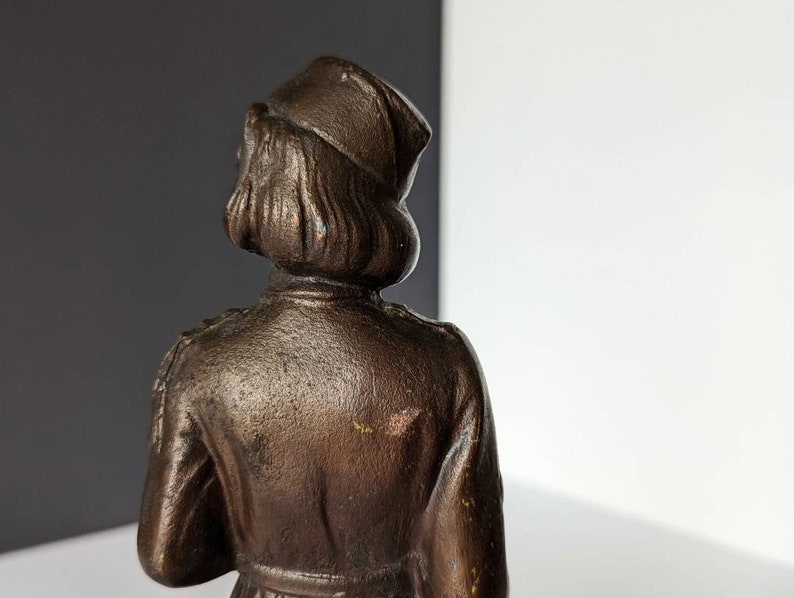 Danish 1946 Girl Scout Bronze Statue / Figurine. KFUK ( Green Girl ...