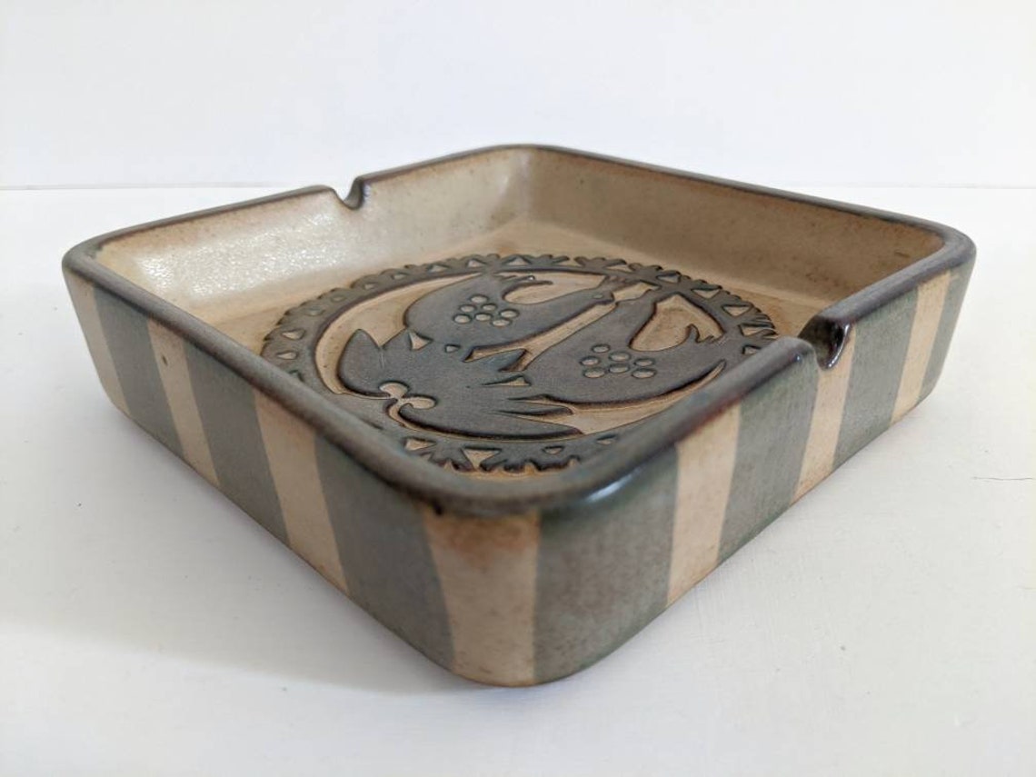 Kissing Birds - Ashtray With Cute Bird Motif - Vintage Ceramic Ashtray ...