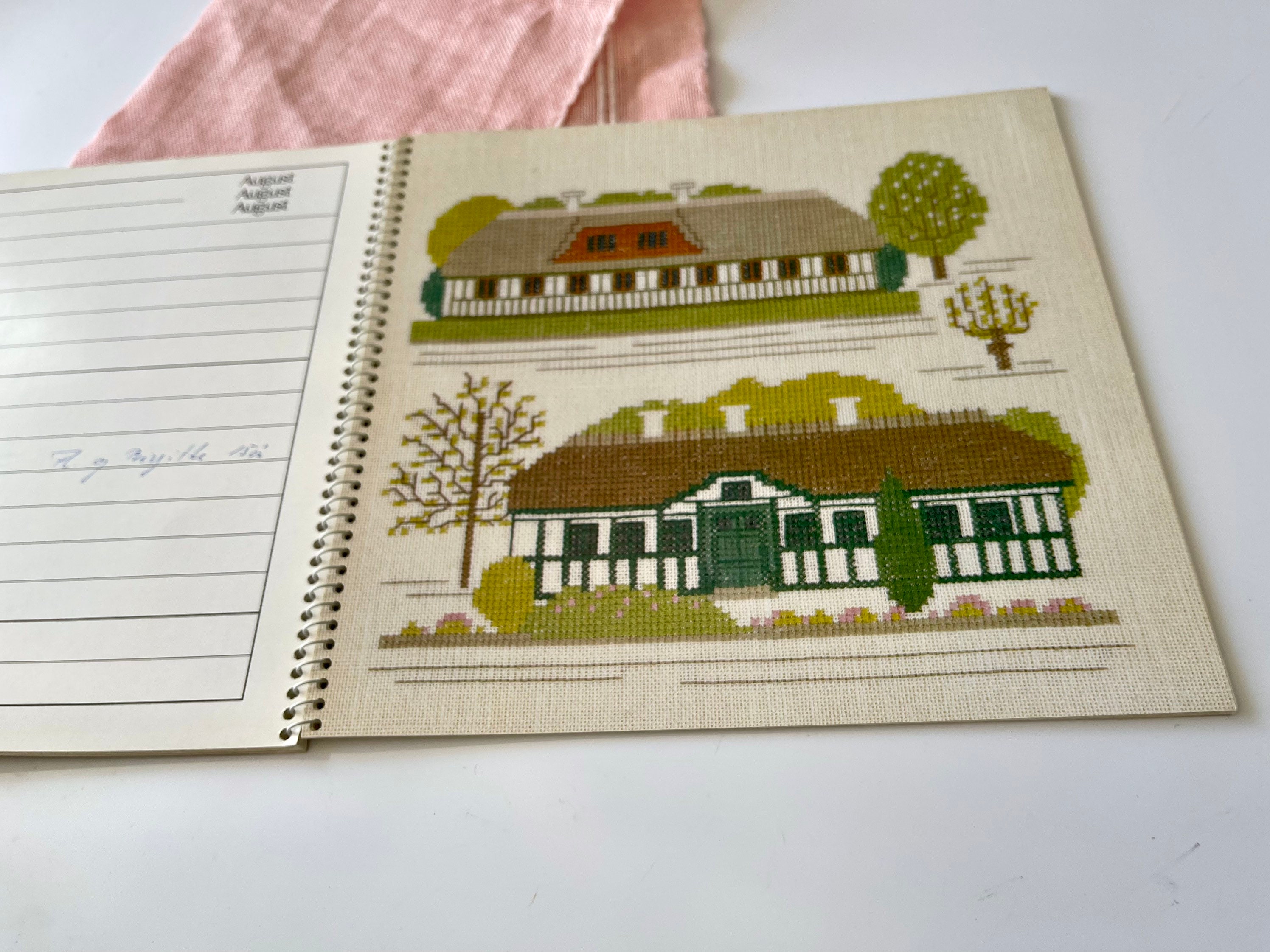1987 - Haandarbejdets Fremme - Cross Stitch of the Year Calendar With ...