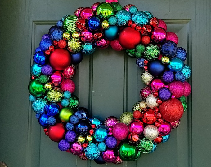 21 Gorgeous Navidad Multi-colored Christmas Holiday Ornament Ball ...