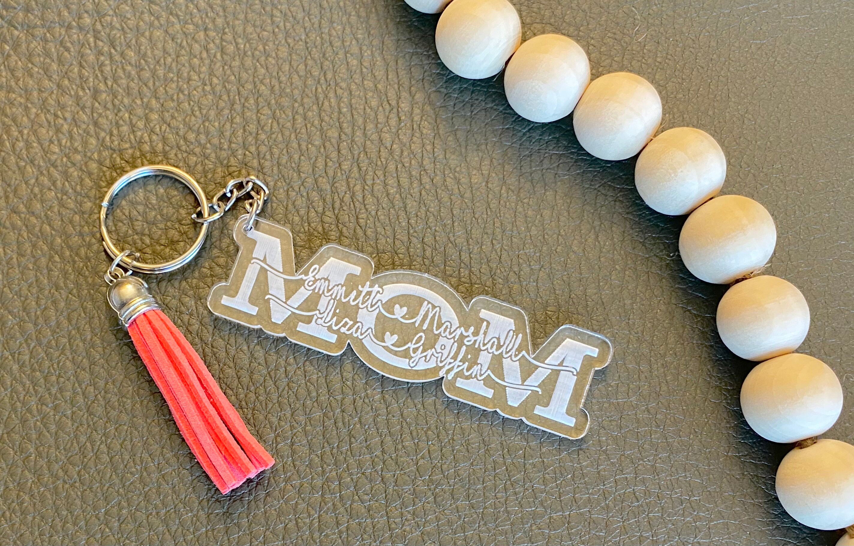 Mom Keychain. Mom Children Keychain. Wooden Keychain. Acrylic | Etsy