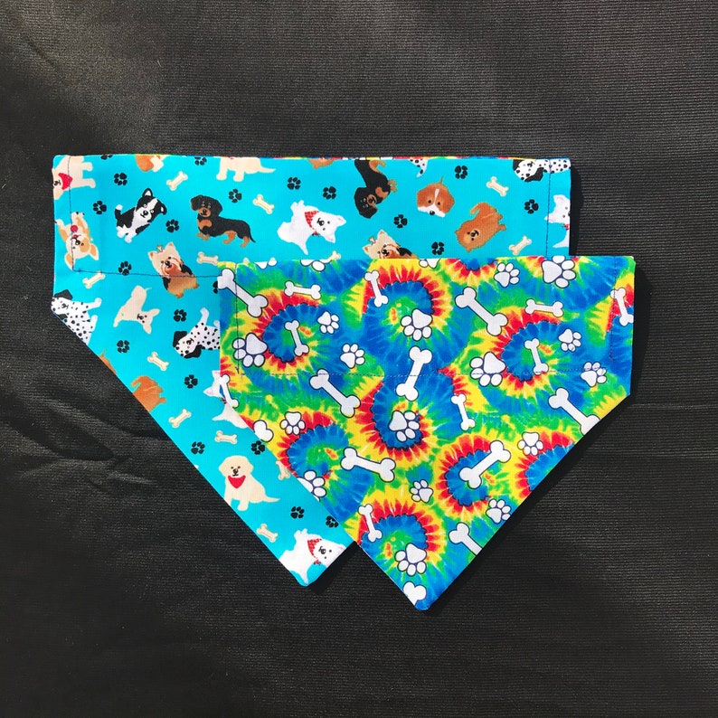 Paw Print Dog Bandana // Over the collar Double Sided bones | Etsy