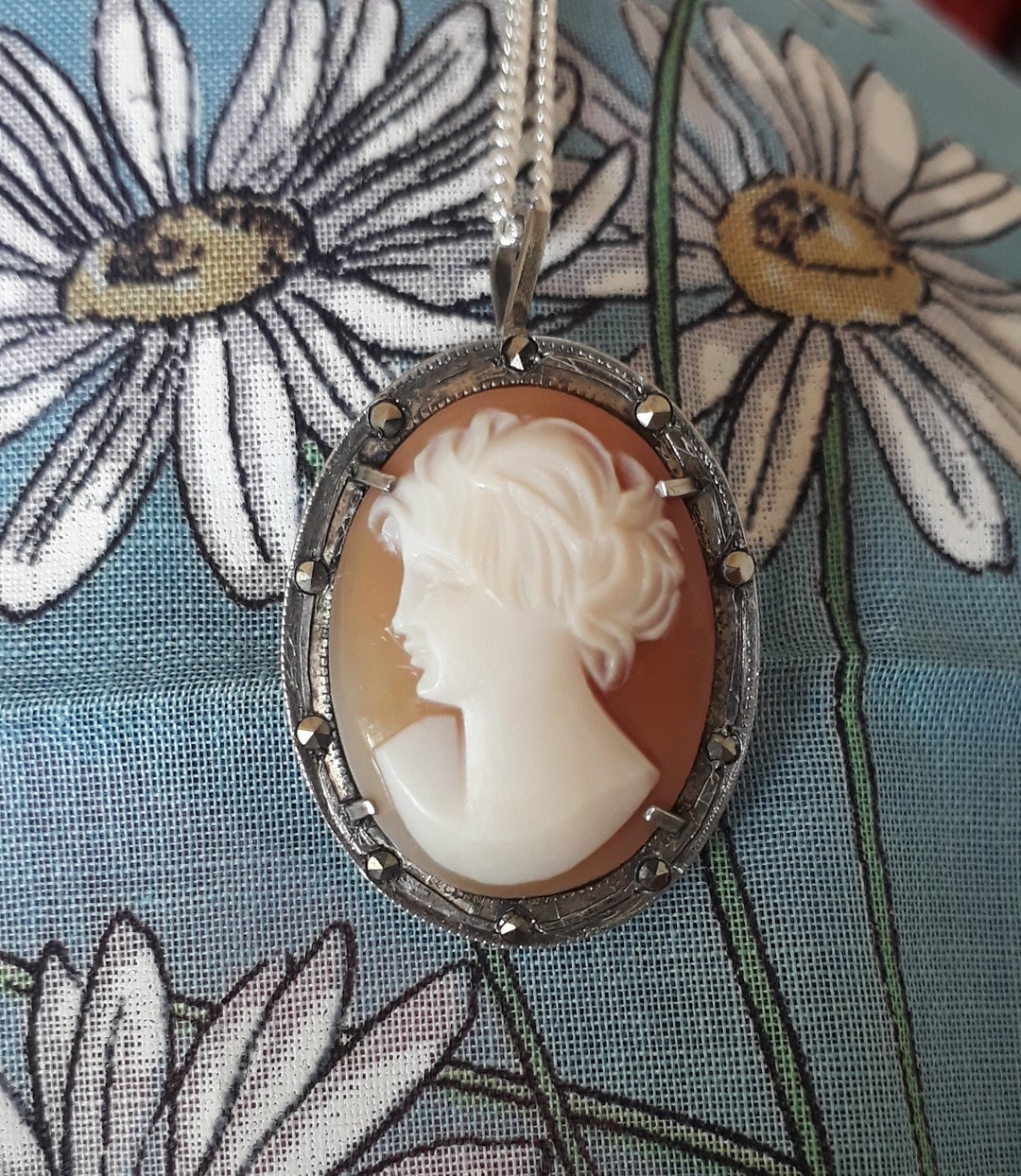 1950s Cameo Brooch/pendant - Hand Carved Shell - Silver Setting With ...