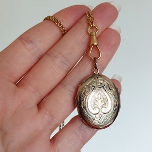 Antique Engraved Oval Gold Locket - Etsy