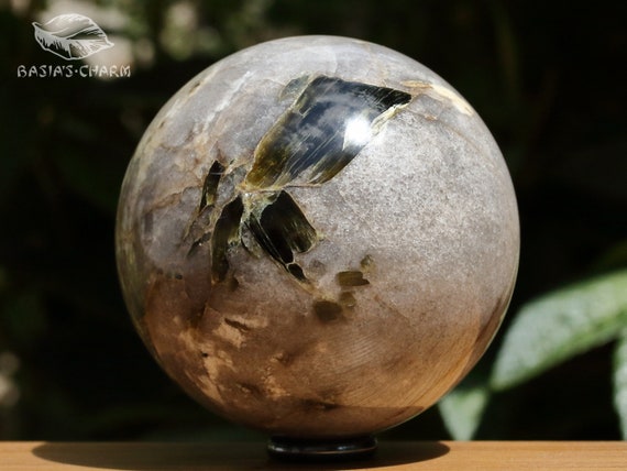 3.6 Green Transparent MUSCOVITE in QUARTZ Sphere Rare - Etsy
